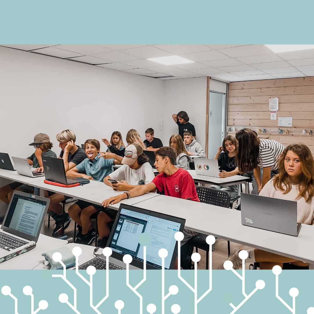 L’enseignement à distance au sein du groupe HackSchooling basé sur le concept de la présence à 3 ...